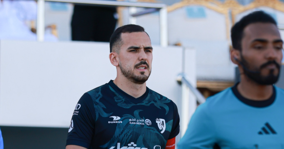 Luis Haquín integra el once ideal y confirma su gran momento en Arabia