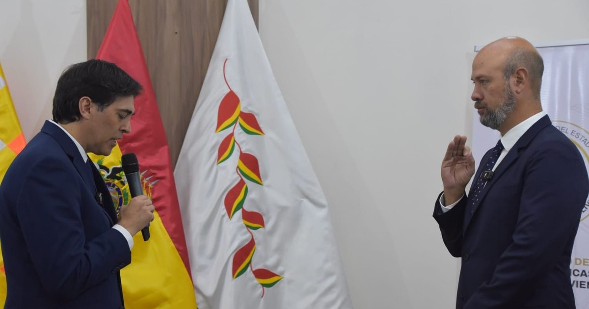 Valdivia asume el mando de BoA y Zamora estima plan financiero de $us ...