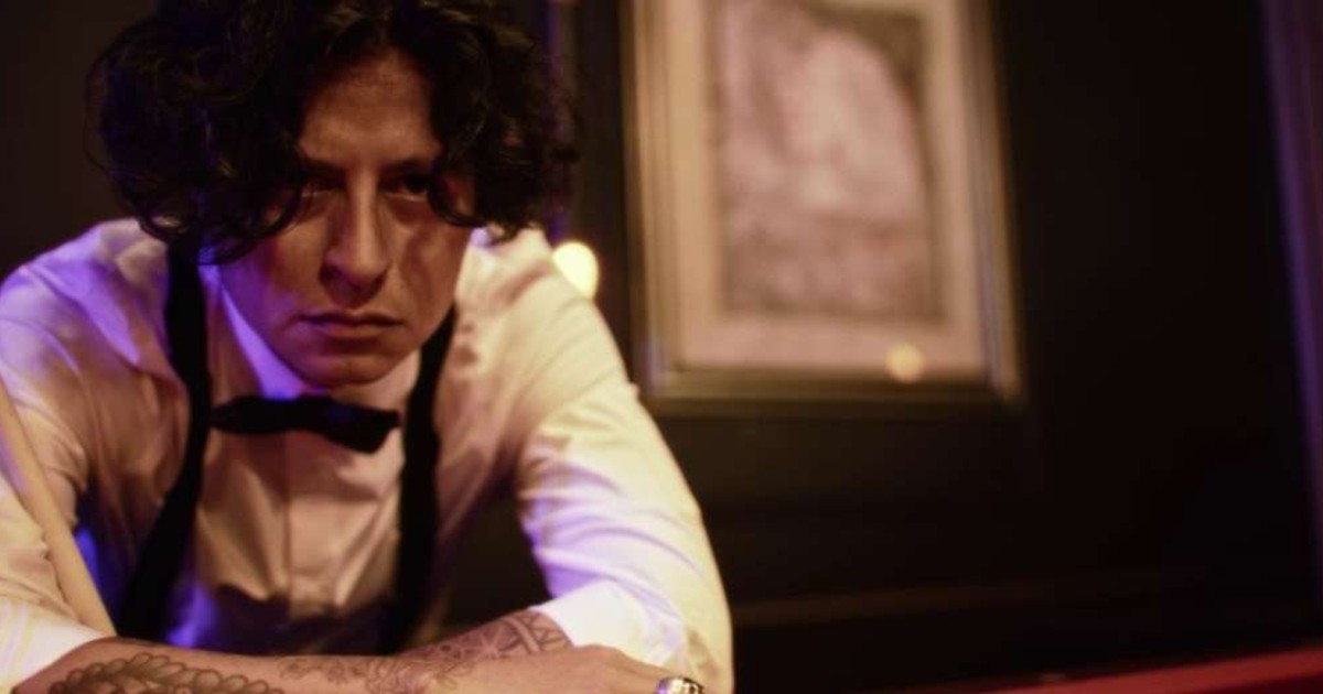 El boliviano Alejandro Apodaca vuelve a la música convertido en "Samsaro"